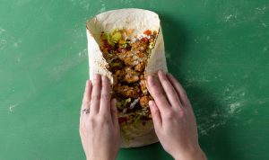 Here's the secret! How to wrap the perfect burrito - Revolución de Cuba