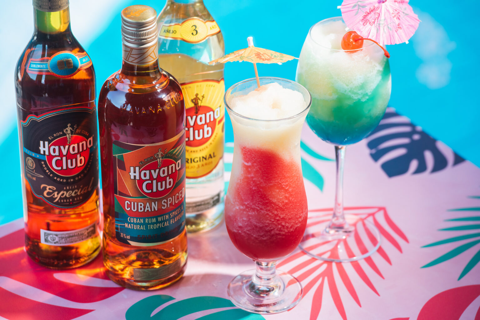 Take a Sip of Paradise with our Cocktail Specials - Revolución de Cuba